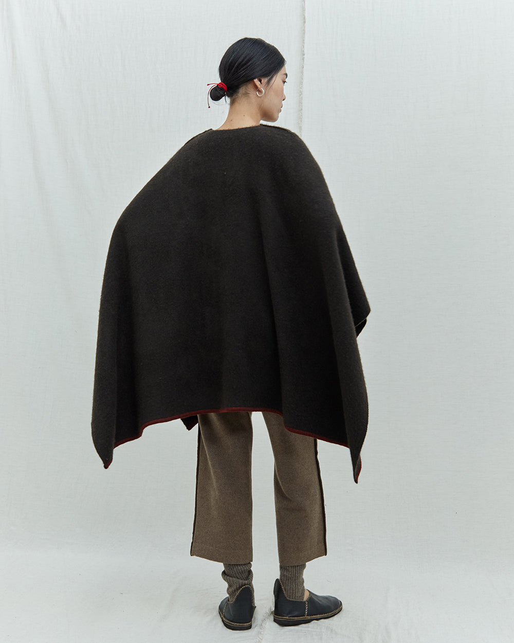 Round-Neck Sleeved Yak Wool Poncho. Luxury Yak Wool Ponchos and Capes